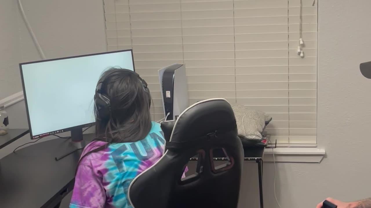 Perfect Proposal For Gamer Girlfriend - One News Page VIDEO