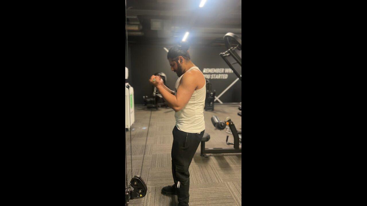 biceps curl press with cable rod - One News Page VIDEO