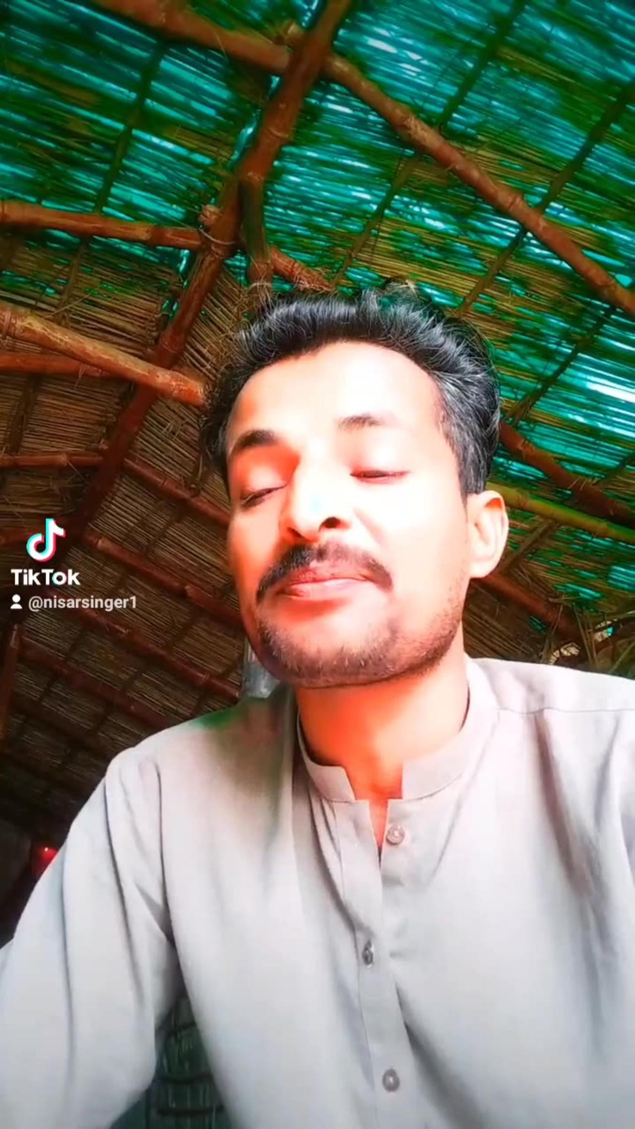 Sindhi song lyrics Hal muhja ker pochdo - One News Page VIDEO