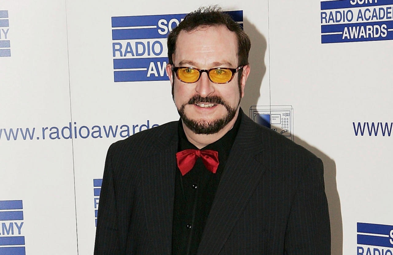 Steve Wright dead at 69 – colleague Sara Cox - One News Page VIDEO