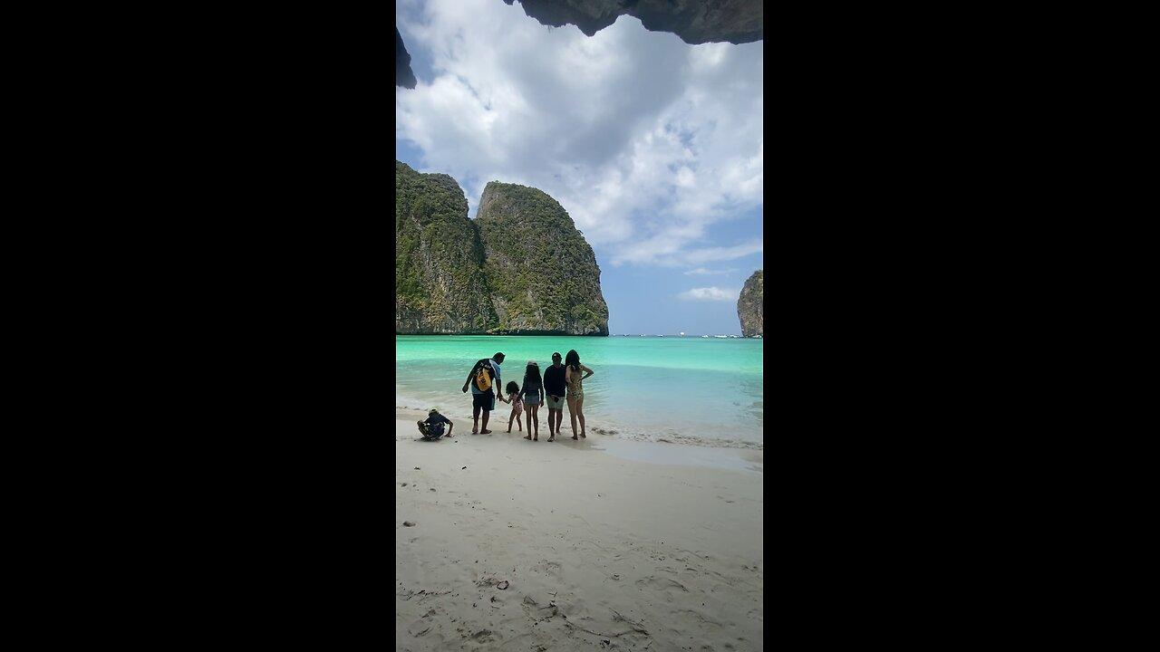 Maya Beach, Thailand is stunning! - One News Page VIDEO