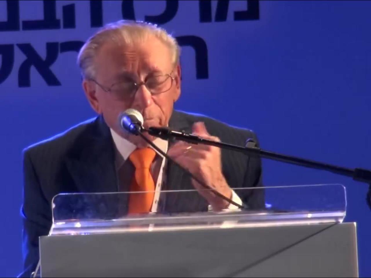 Larry Silverstein talking about WTC 1, 2 and 7 - One News Page VIDEO
