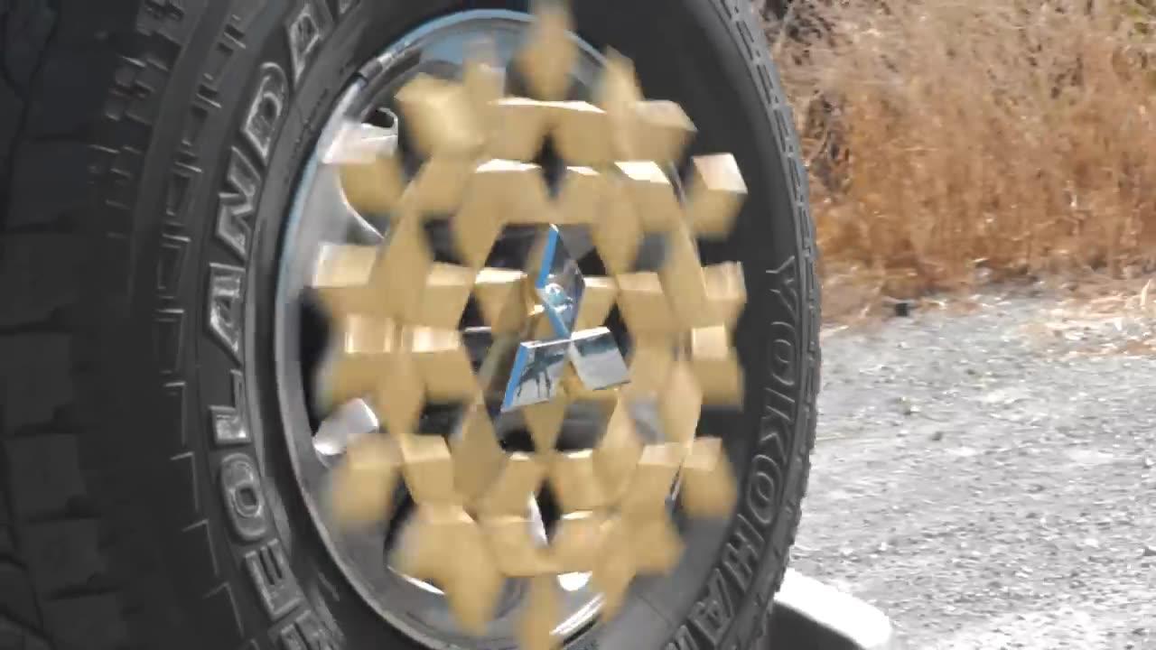 Amazing beach trash recycling. ECO-HERO! - One News Page VIDEO