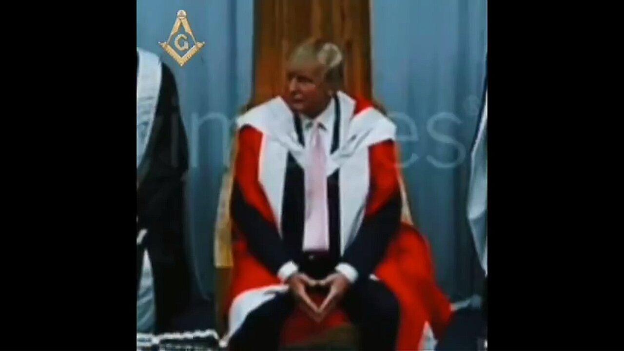 GUESS WHO JUST GOT BUSTED? OH WELL, WELL, - One News Page VIDEO