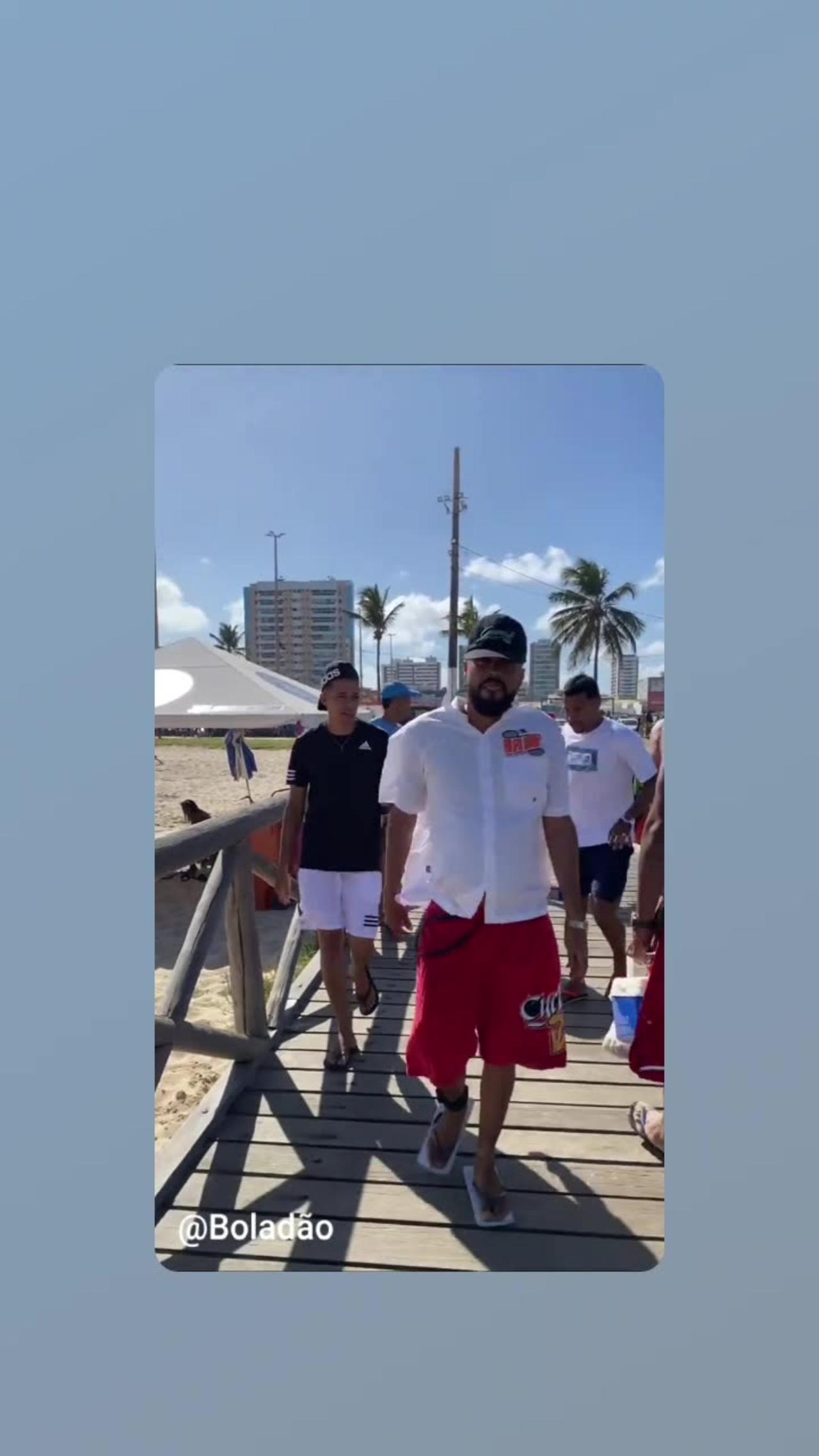 Malokas cause confusion on the beach and there - One News Page VIDEO