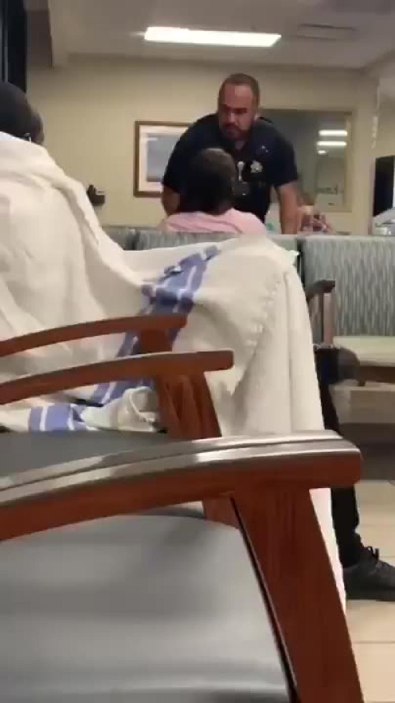 They Fired This Security Guy For Doing His Job - One News Page VIDEO