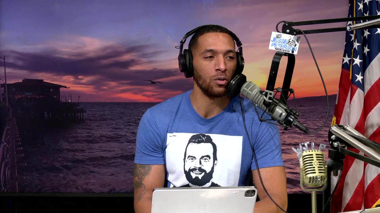 Joe from Phoenix vs Joel Friday on Trump's - One News Page VIDEO