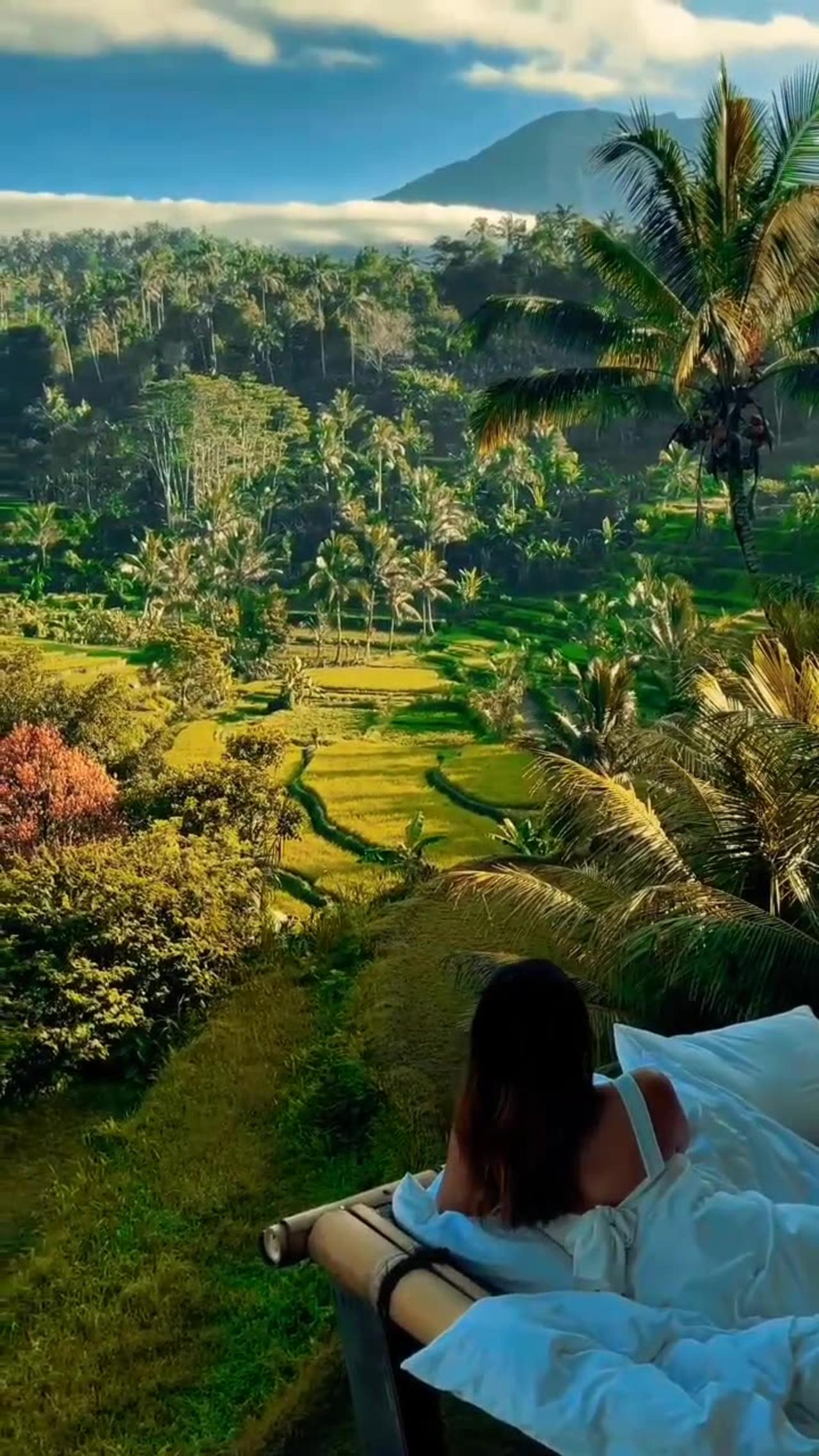 Imagine this morning #honeymoon #honeymoontrip - One News Page VIDEO