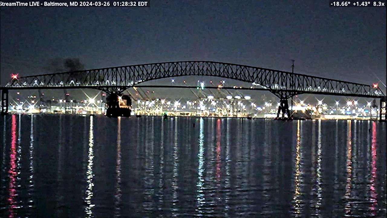 WATCH Key Bridge Collapses As Cargo Ship - One News Page VIDEO