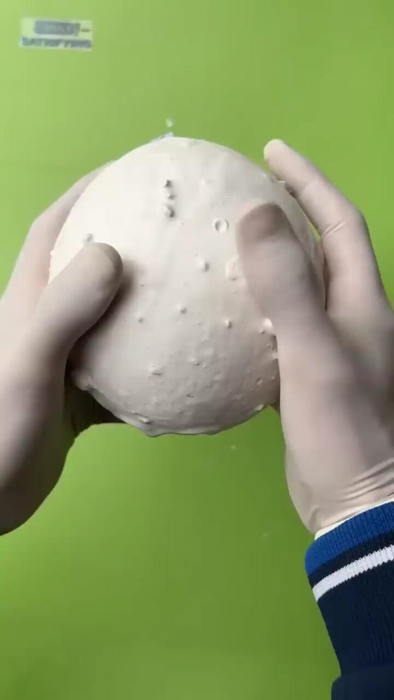 What do you want to squeeze for satisfaction? - One News Page VIDEO