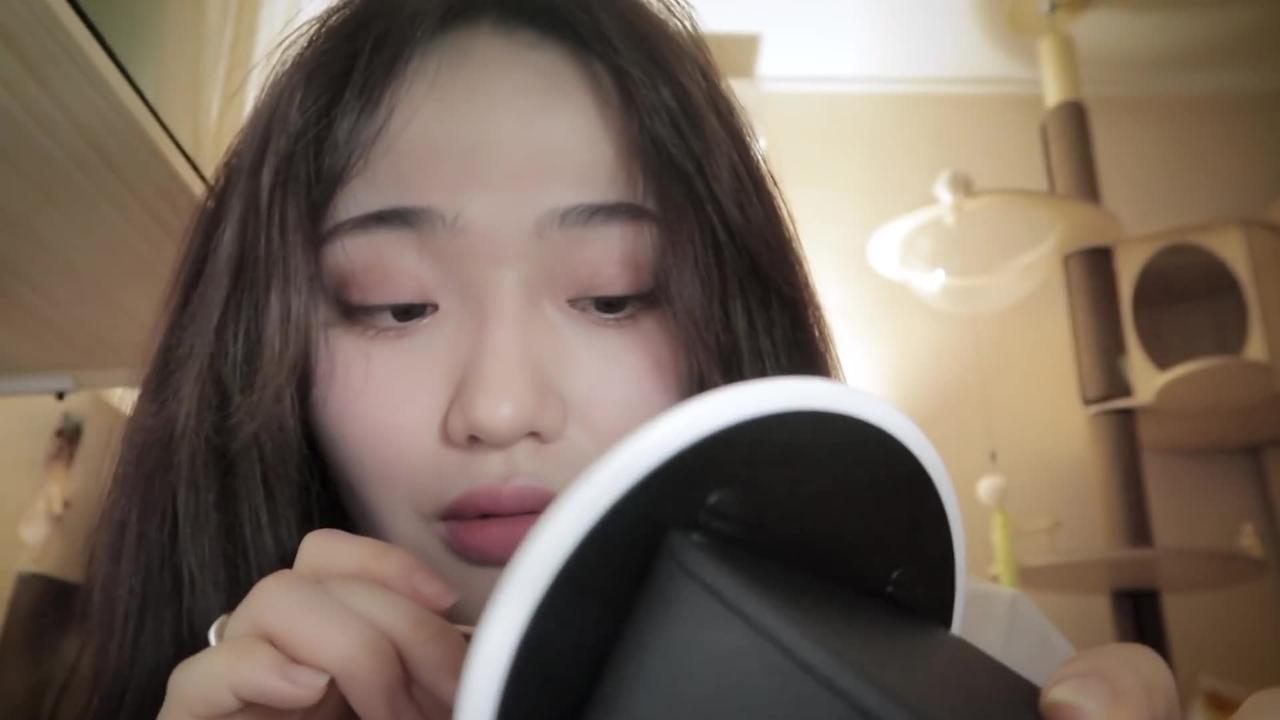 Talking ASMR，Chat while cleaning your ears - One News Page VIDEO