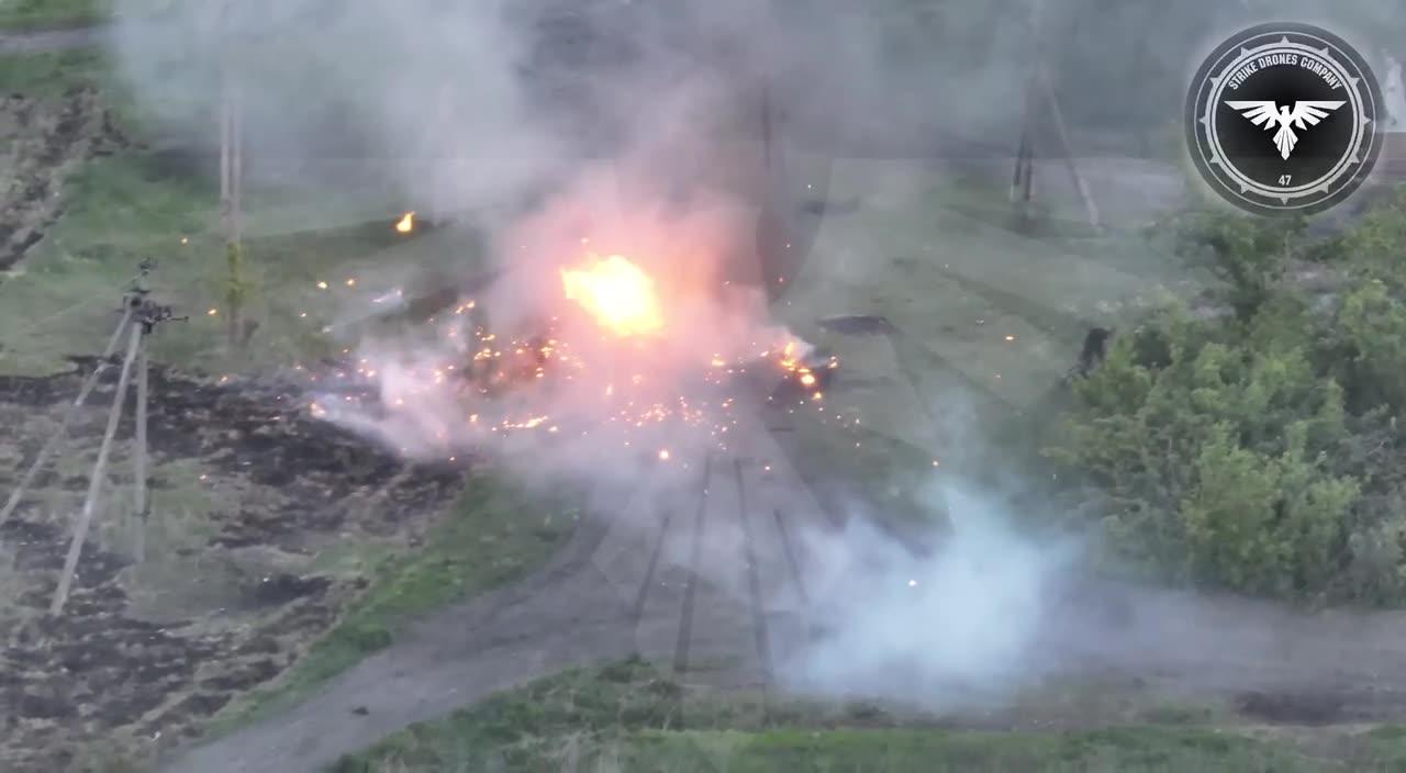 Russian tank + Ukrainian FPV = powerful - One News Page VIDEO