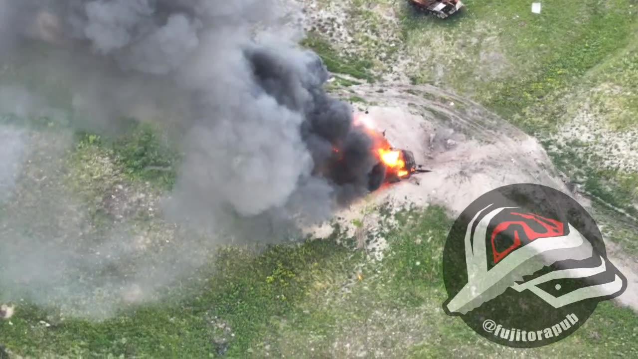 Russian Tanks Explode into Flames(Village of - One News Page VIDEO