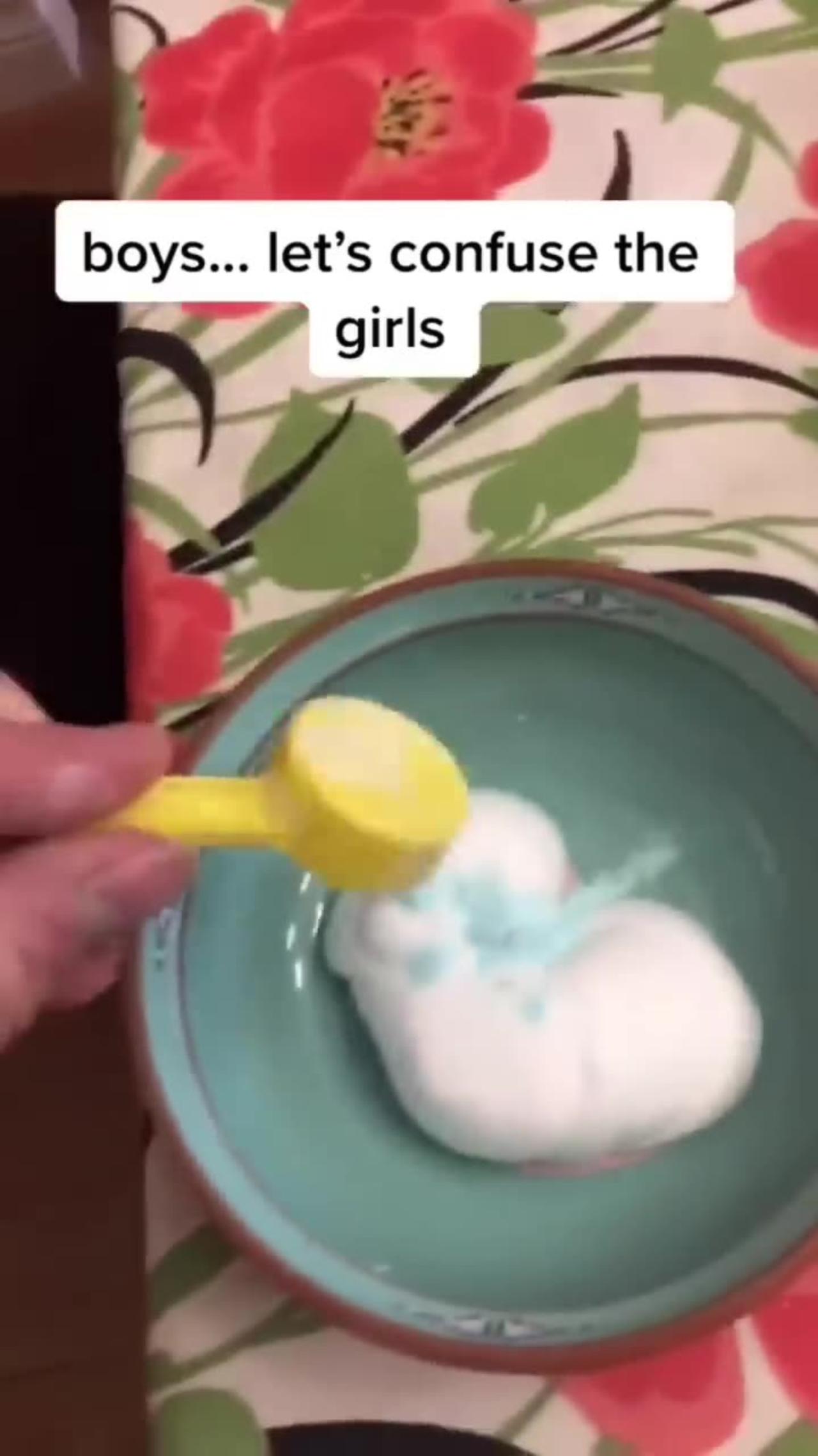 boys… let’s confuse the girls 😂 - One News Page VIDEO