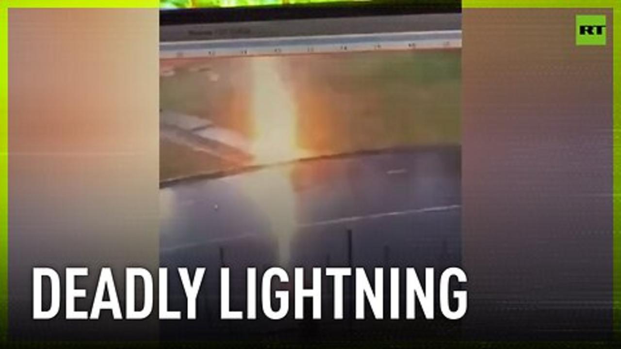WARNING: DISTRESSING | Lightning hits man in - One News Page VIDEO