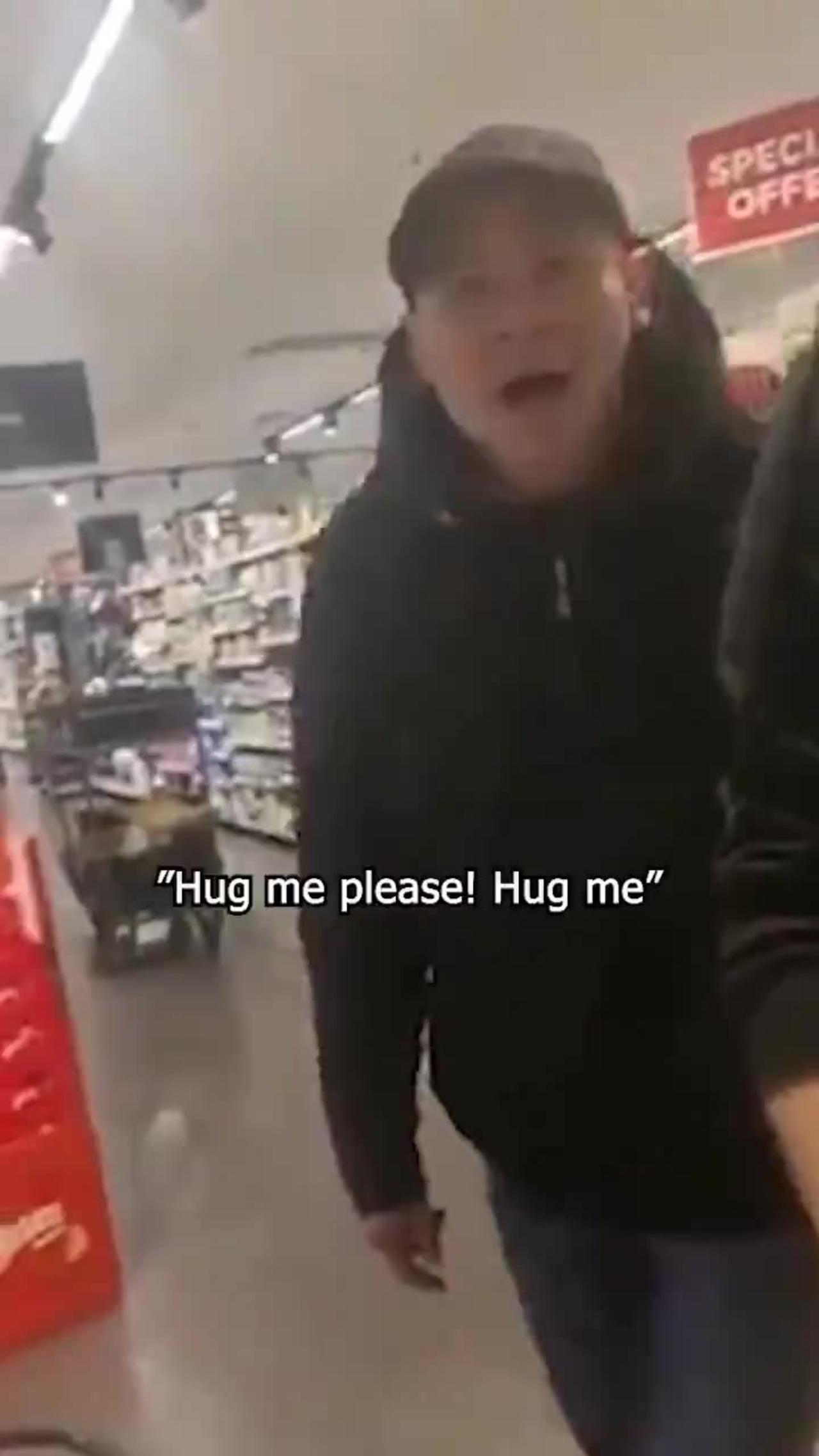 "Hug me lady, I will wait for you". - One News Page VIDEO