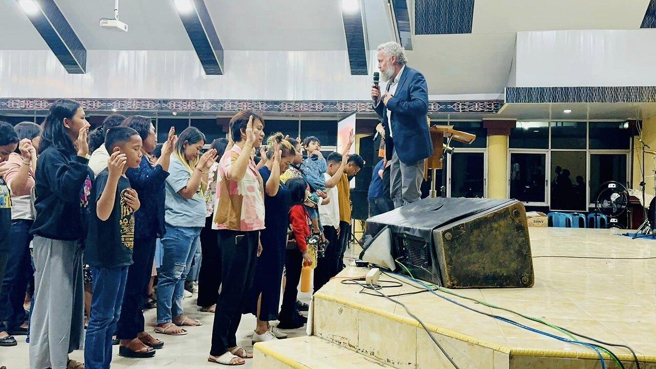 Redeemed From the Empty Way of Life - Gospel - One News Page VIDEO