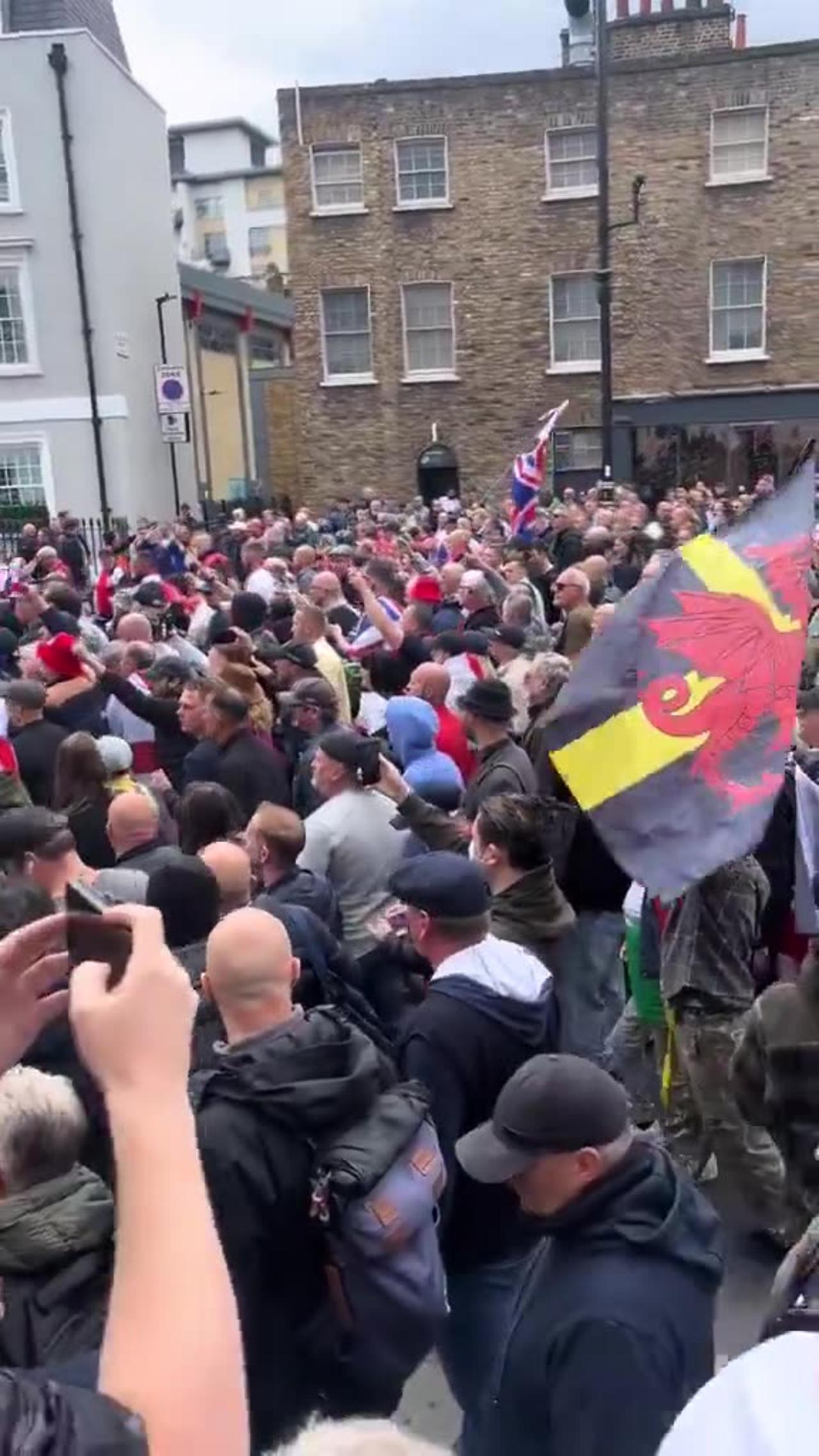 British patriots rise up against invasion: - One News Page VIDEO