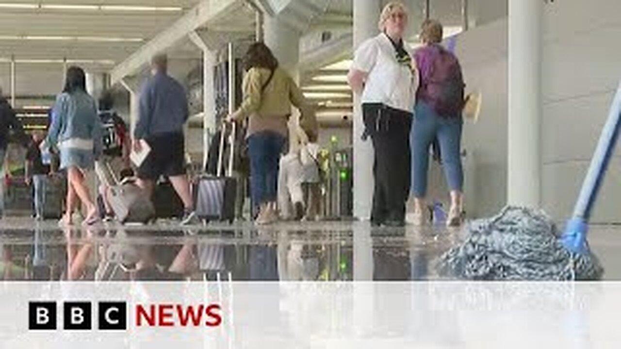 Heavy rain in Majorca suspends flights | BBC - One News Page VIDEO