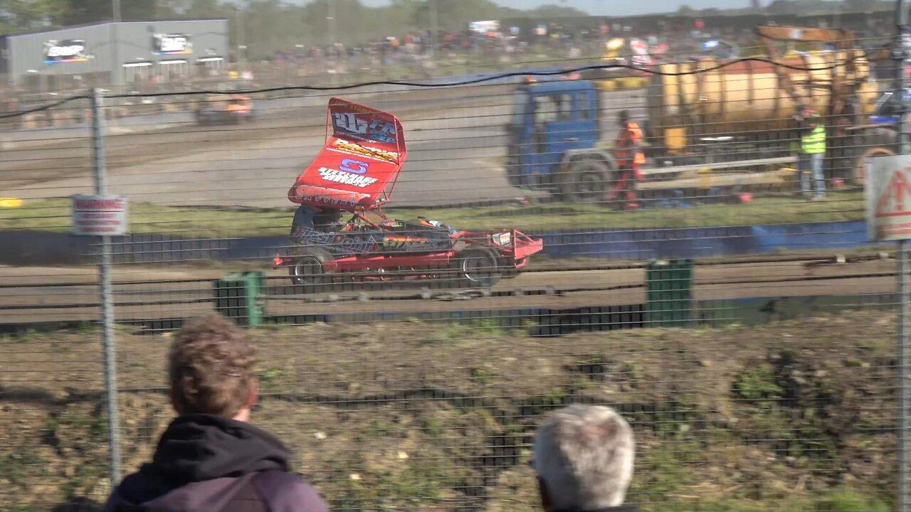 08-06-24 Brisca F1 Consolation, Brafield - One News Page VIDEO