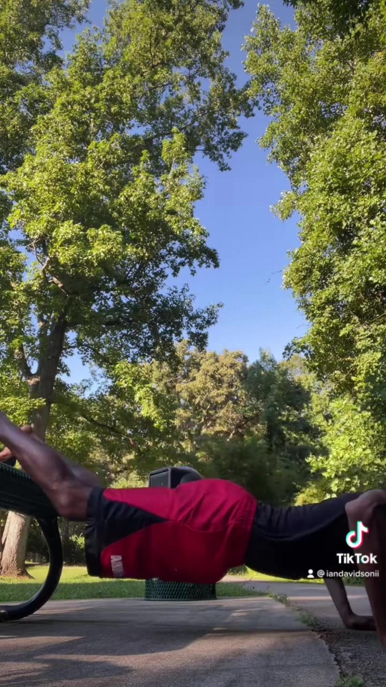 incline push ups workout lower chest at park - One News Page VIDEO