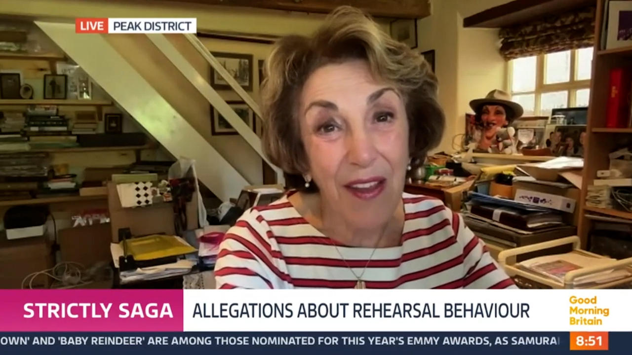 Strictly's Edwina Currie says influencers don't - One News Page VIDEO