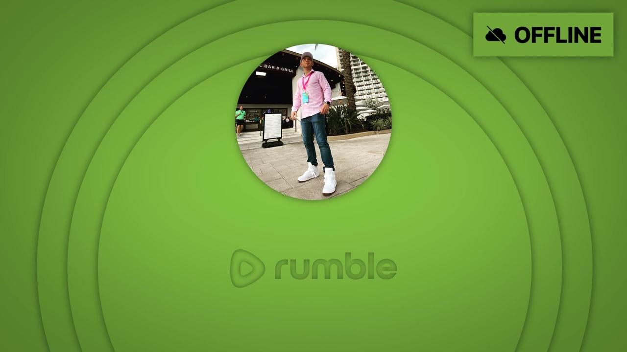 Just Jamming Out on The Guitar - One News Page VIDEO