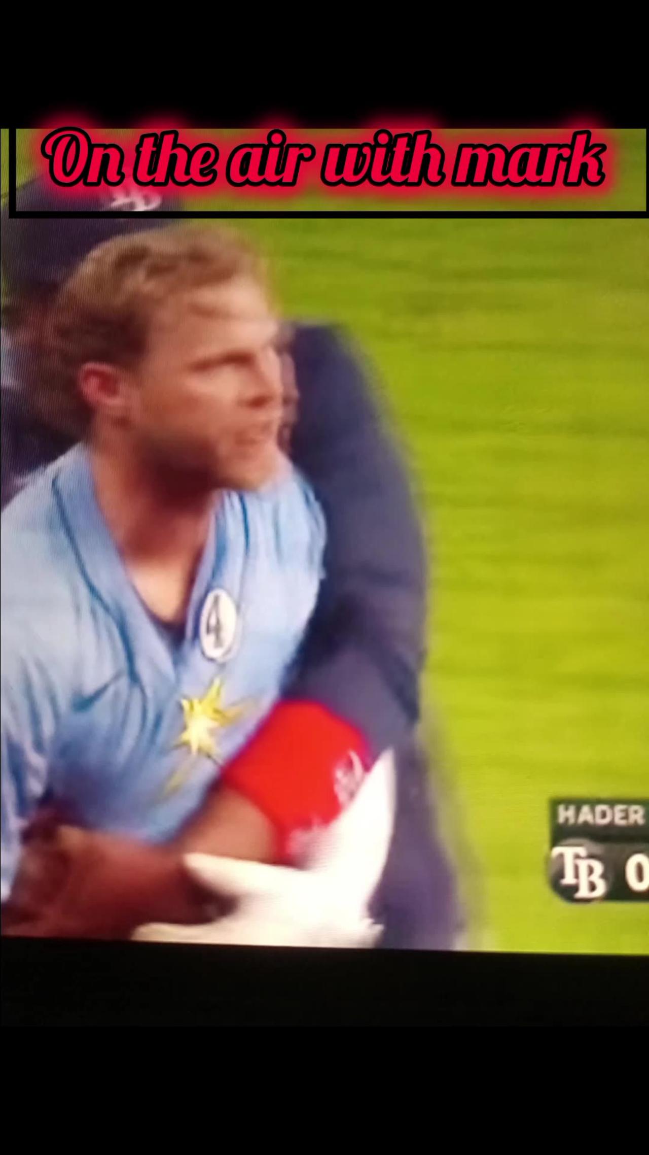 Taylor walls loses mind after getting tossed - One News Page VIDEO