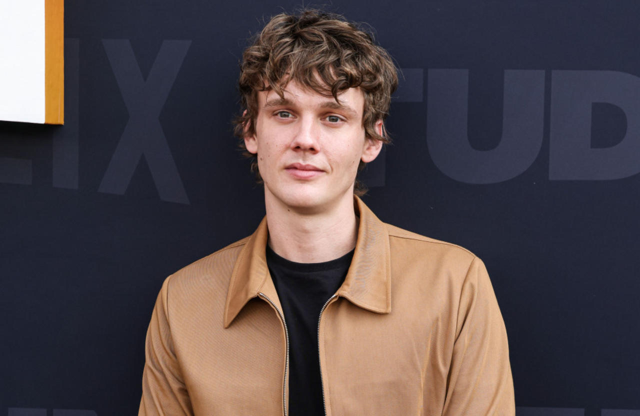 Wednesday star Hunter Doohan rubbishes 'weird - One News Page VIDEO