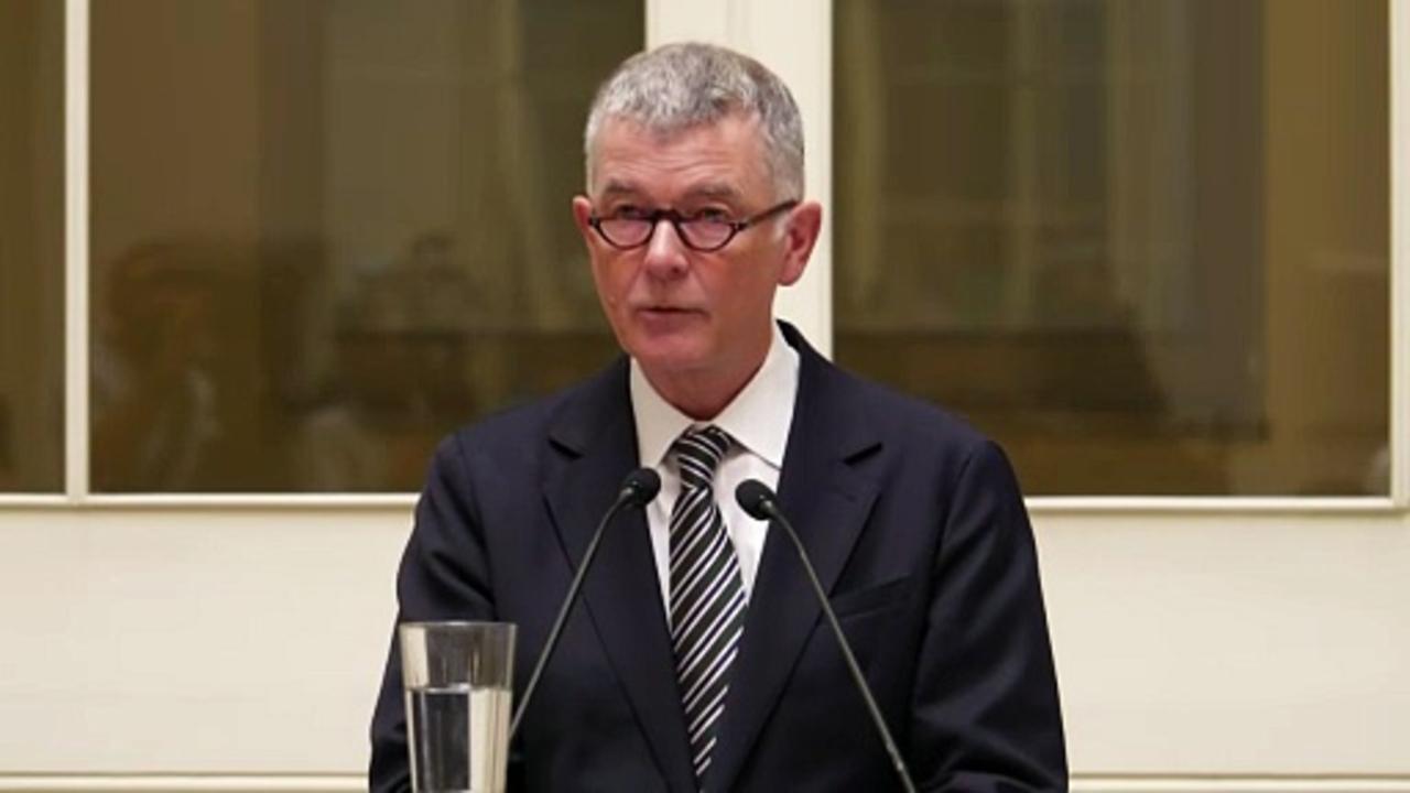 MI6 chief urges spies to contact UK via dark web - One News Page VIDEO
