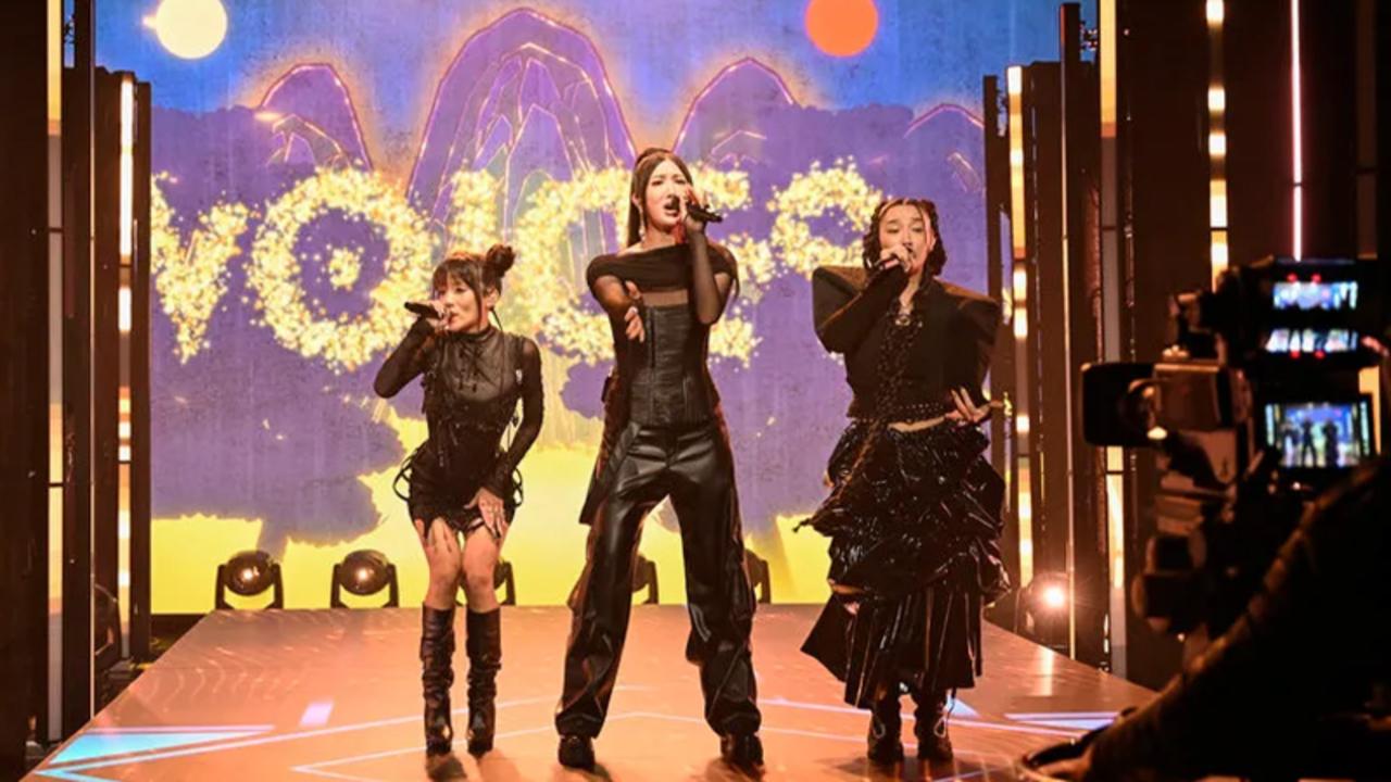 'KPop Demon Hunters' Trio Perform First Full - One News Page VIDEO