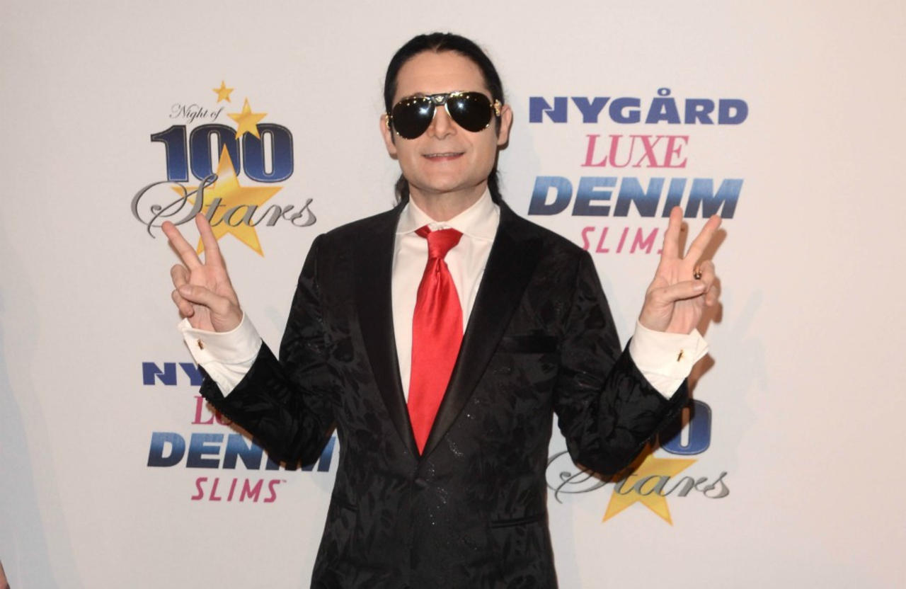 Corey Feldman has denied accusing late 'The Lost - One News Page VIDEO