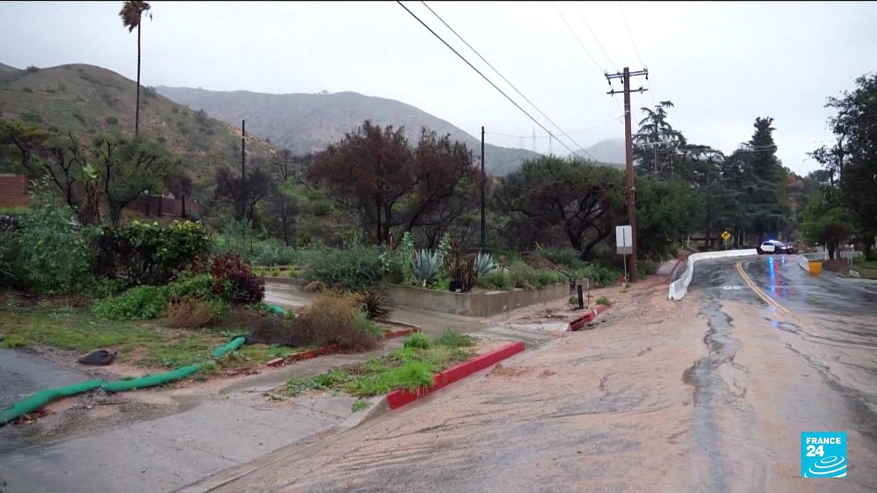 Winter storm sweeps Southern California, - One News Page VIDEO
