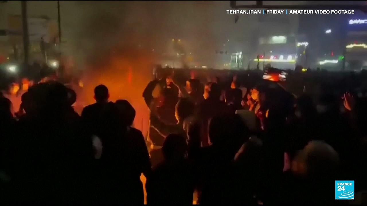 Fresh protests hit Iran amid intensifying - One News Page VIDEO