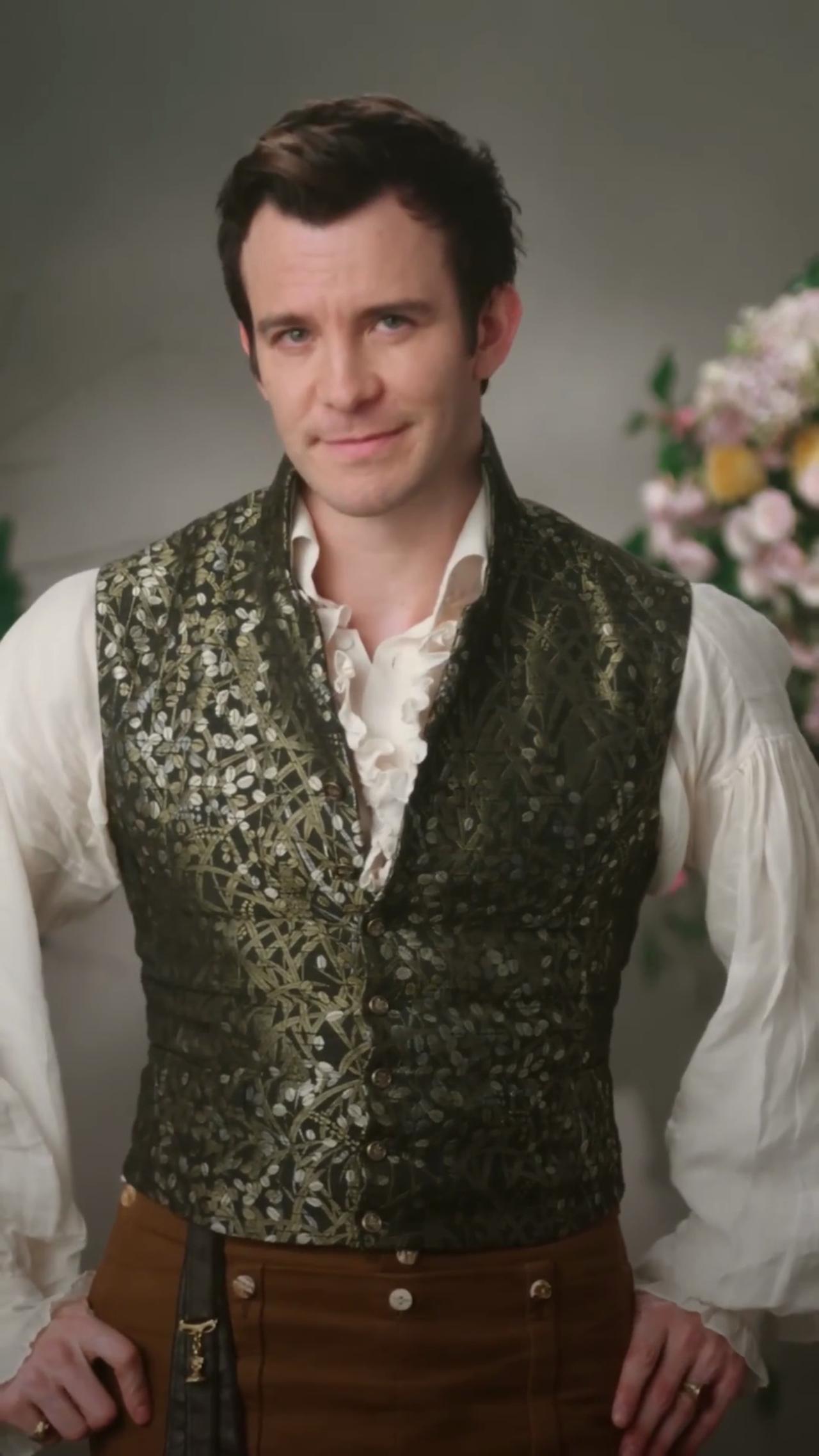 Mr. Bridgerton Reflects on an Intriguing - One News Page VIDEO