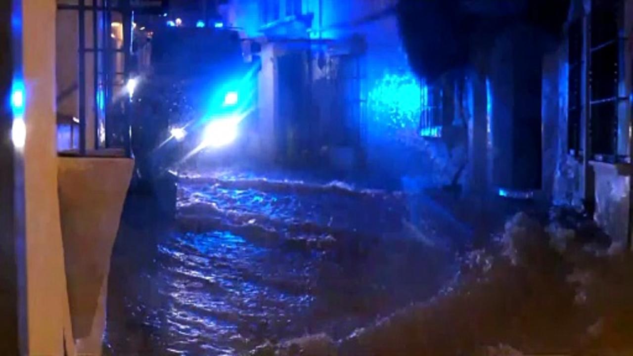 Spain on red alert as Storm Leonardo unleashes - One News Page VIDEO