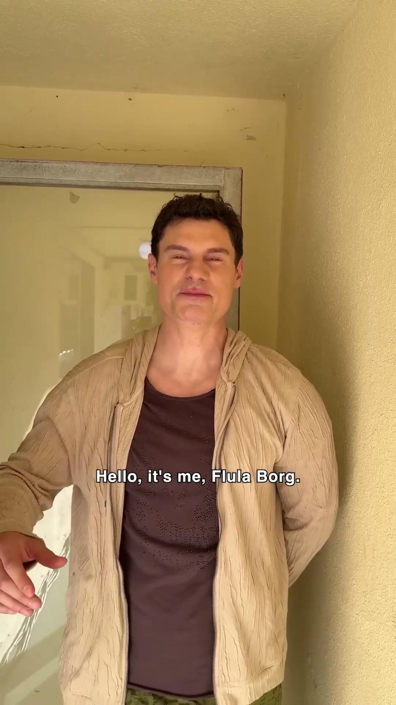 Flula Borg Returns as Randy Spitz on The Rookie - One News Page VIDEO