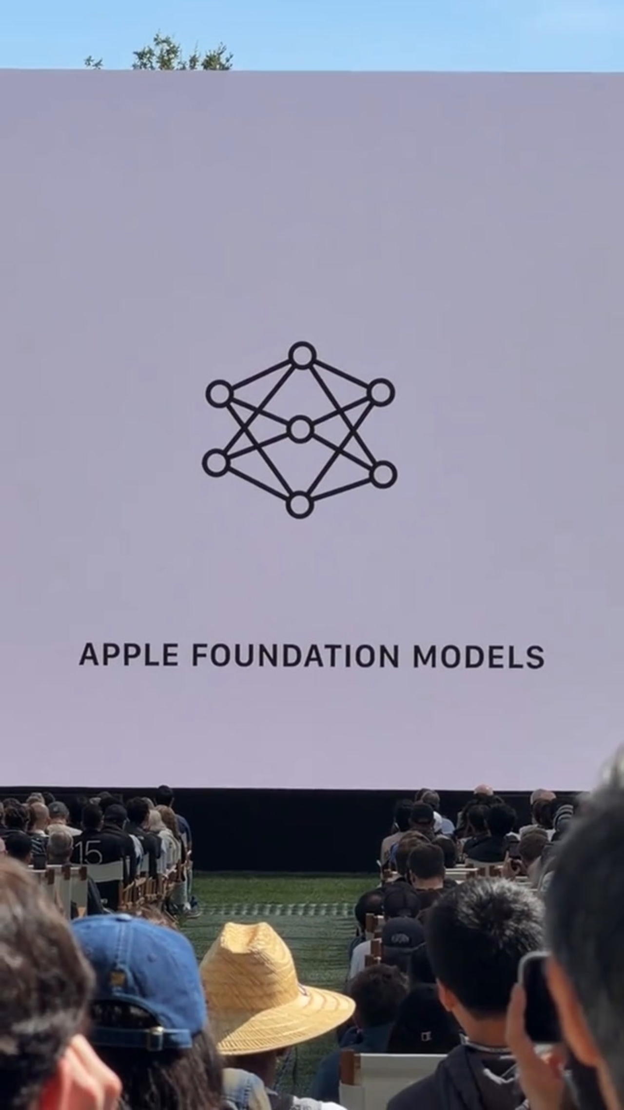 Apple Unveils Apple Intelligence with Google - One News Page VIDEO