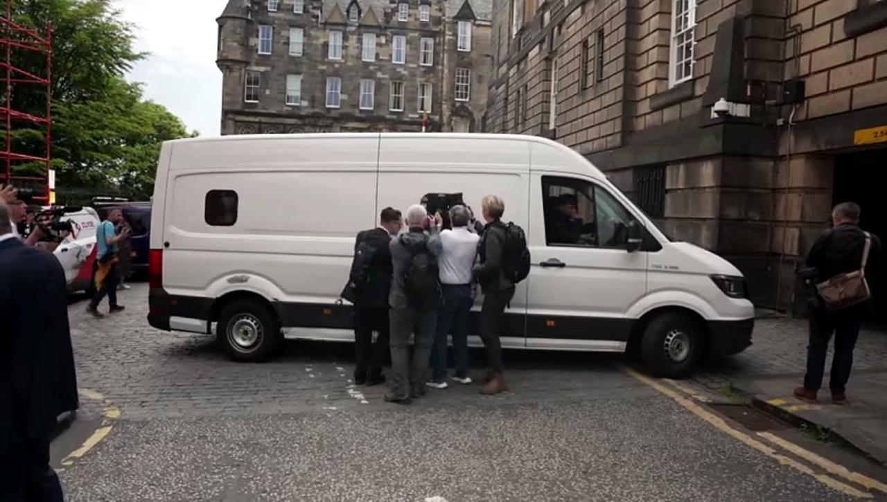 Peter Murrell leaves court in a prison van - One News Page VIDEO